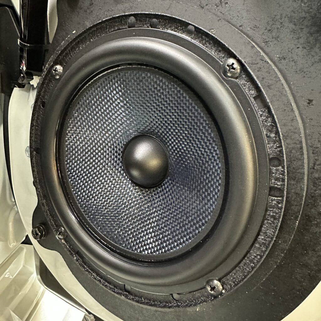 トヨタ クラウンハイブリット スピーカー交換 | カーオーディオ＆カーセキュリティ『Clip』